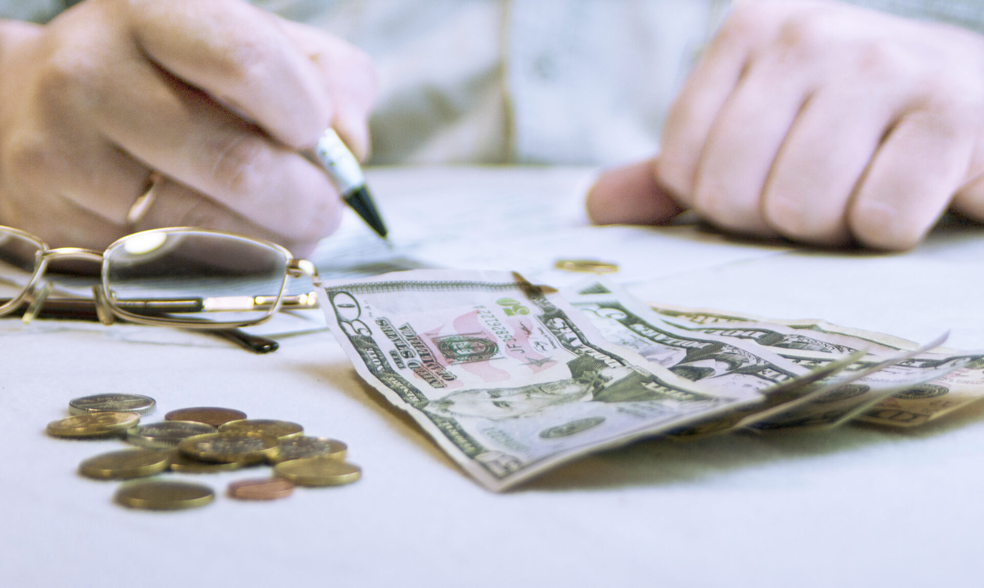 Cara Menghitung Kurs Jual dan Kurs Beli Valas | HSB Investasi