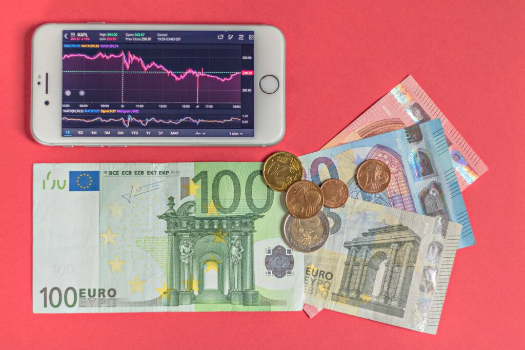 Memahami Jenis-Jenis Transaksi Pasar Valuta Asing | HSB Investasi