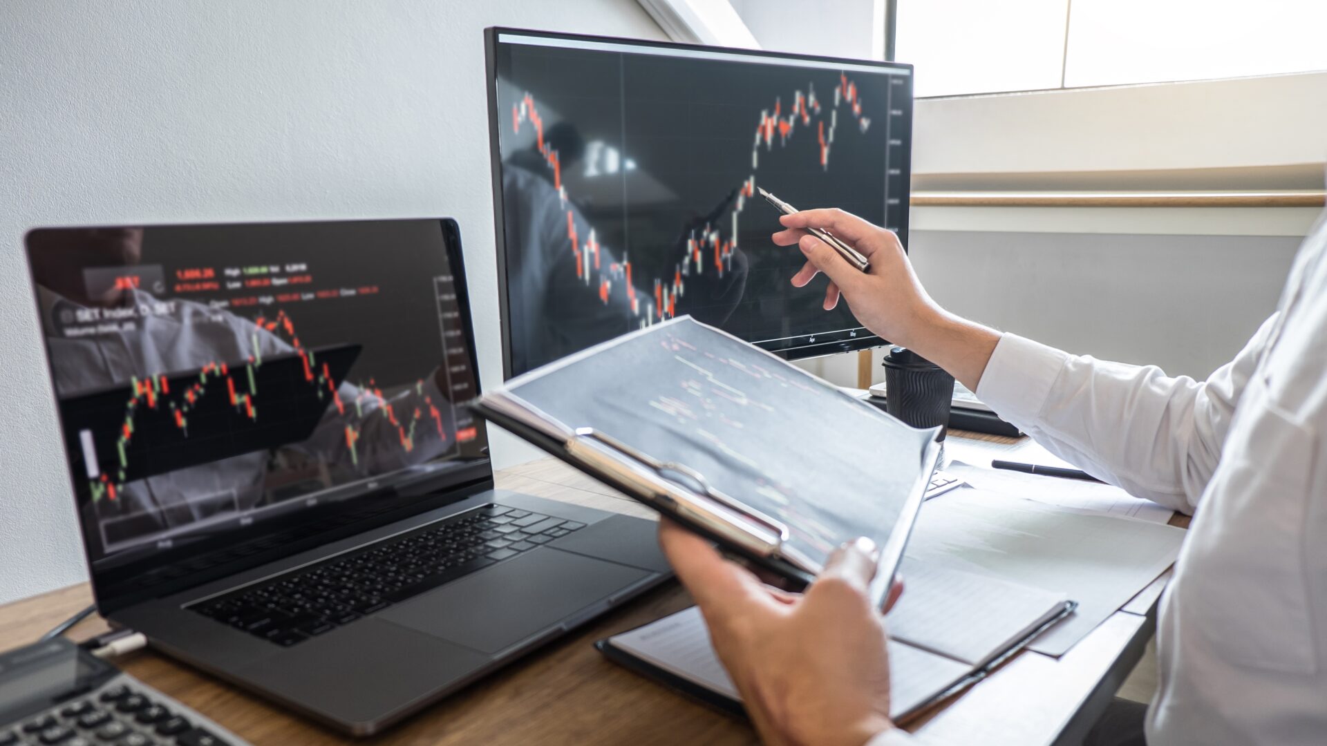 Kisah Trader Sukses dari Strategi Bill Lipschutz | HSB Investasi